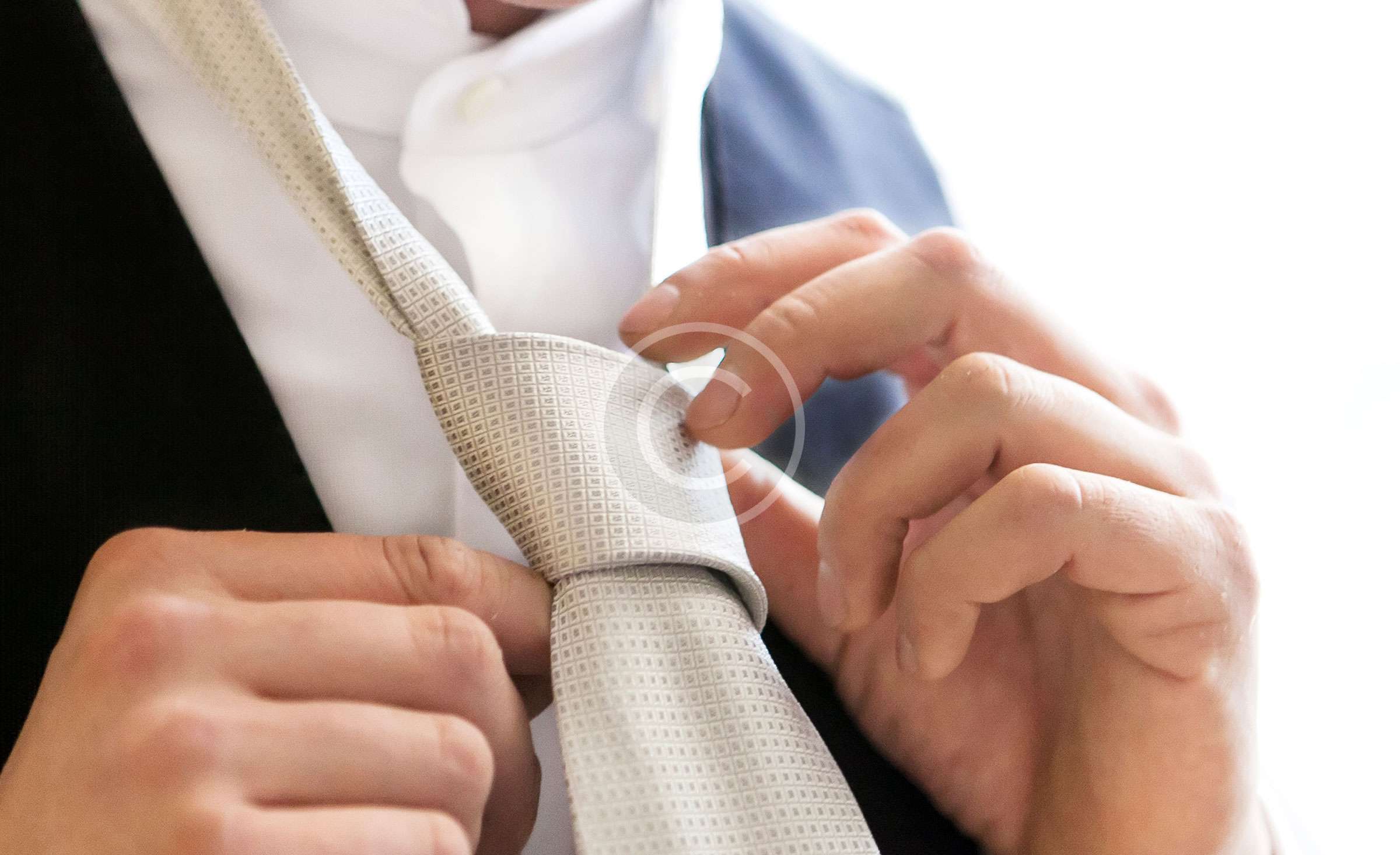 How to Properly Button Suit Jackets & Blazers. – Gill Tailor